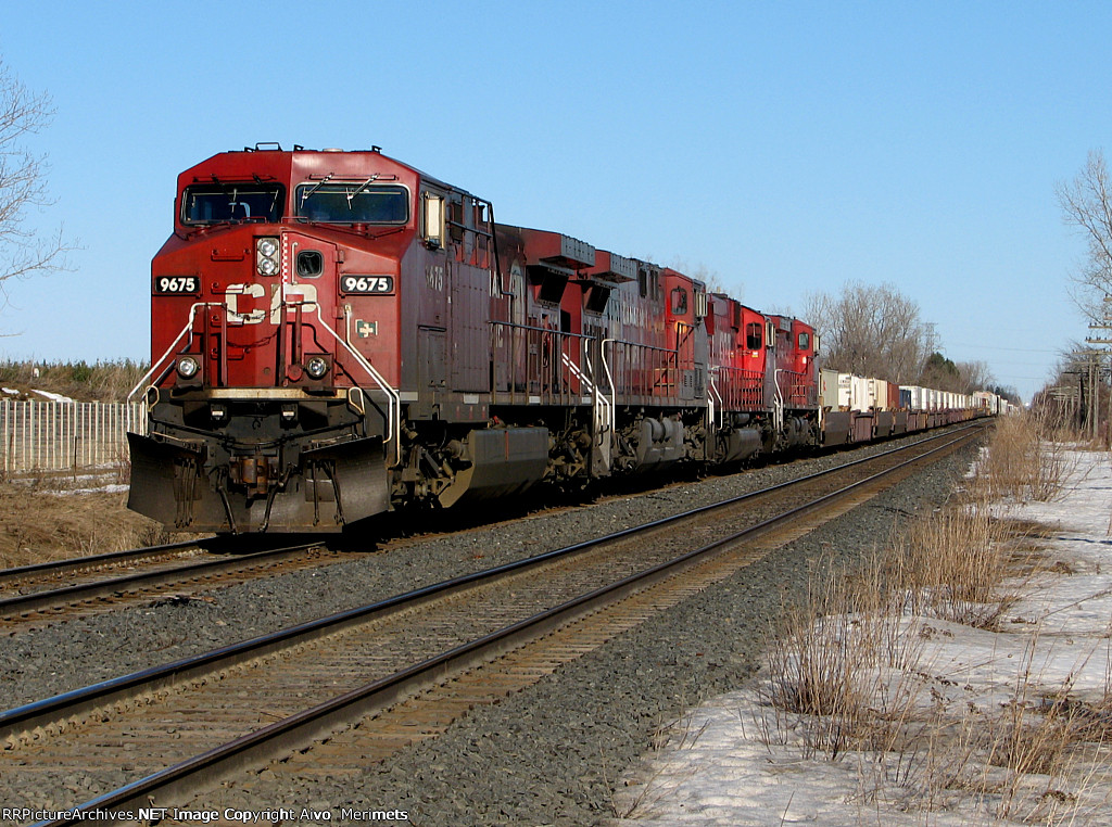 CP 9675 in the siding at Nissouri.